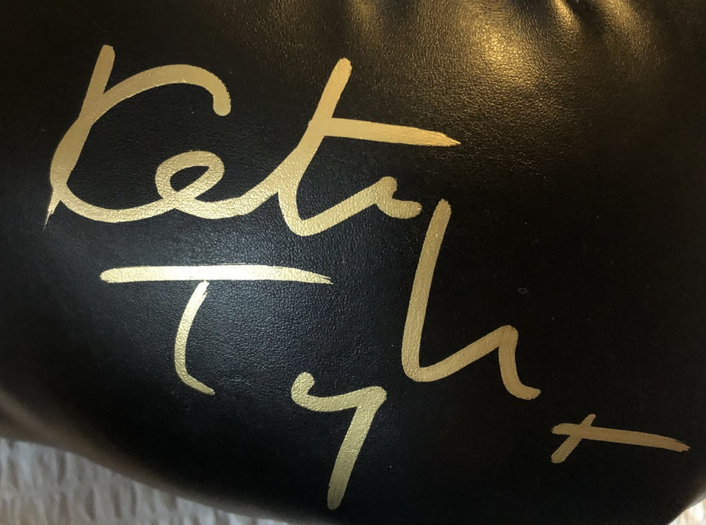 Katie Taylor Autographed Rare Signed Blk and Gold Boxing Glove ...